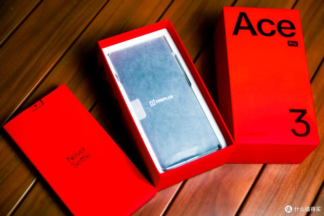 开箱｜一加Ace3 Pro三种材质你选啥？我反正闭眼入了超跑瓷典藏版……_安卓手机_什么值得买