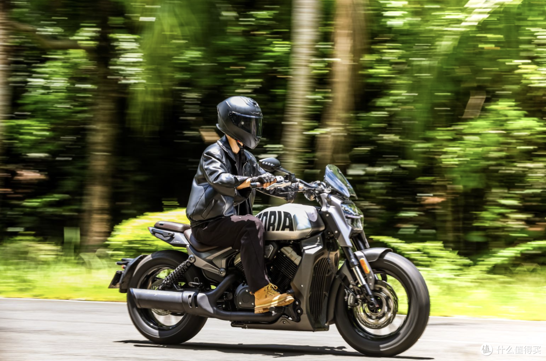 26777元700排量，能巡航国境，VICTORIA Simplee V70玩的花_摩托车整车_什么值得买