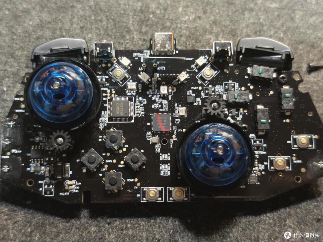 爆火的飞智黑武士4PRO究竟好不好用？体验20天的真实评测报告！_游戏手柄_什么值得买