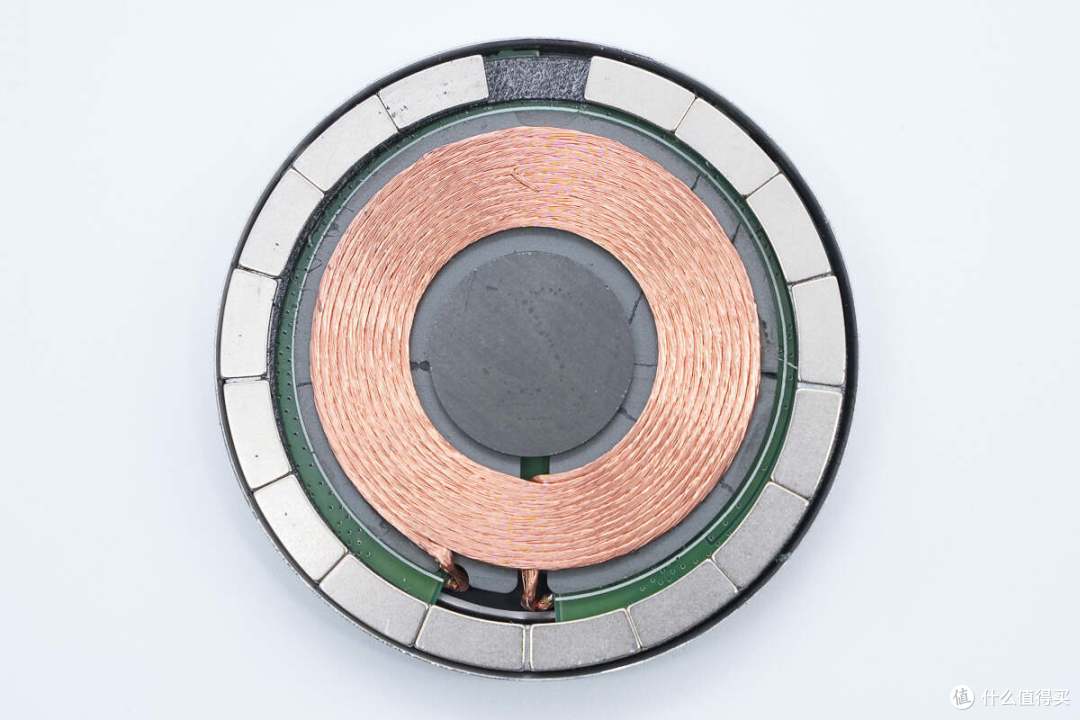 助力无线充产品更新迭代，三款Qi2无线充模组拆解汇总_充电器_什么值得买