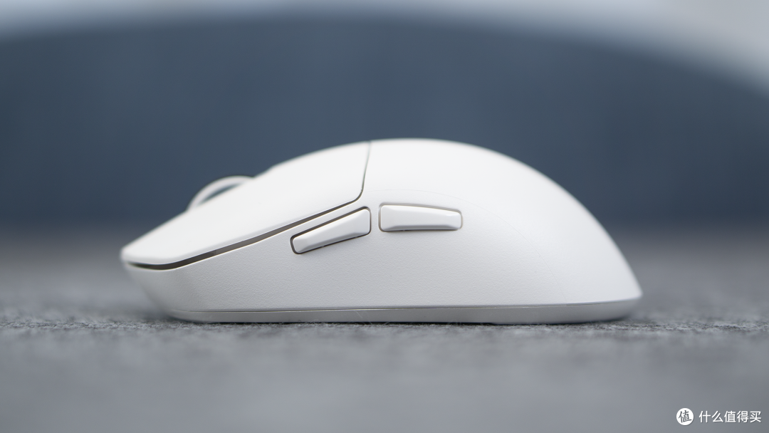 中小手友友的电竞神器，PAW3950加持的超轻鼠标，SKN游鱼Pro！_鼠标_什么值得买