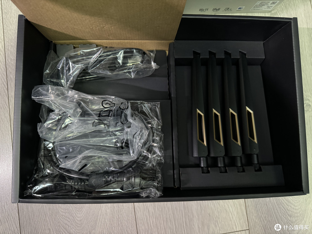 从AX88U到BE88U！10网口，RT-BE88U开箱_路由器_什么值得买