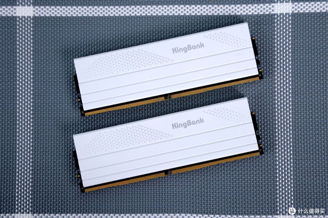 这一次，AMD真的YES了吗？锐龙 R7 9700X尝鲜评测_CPU_什么值得买