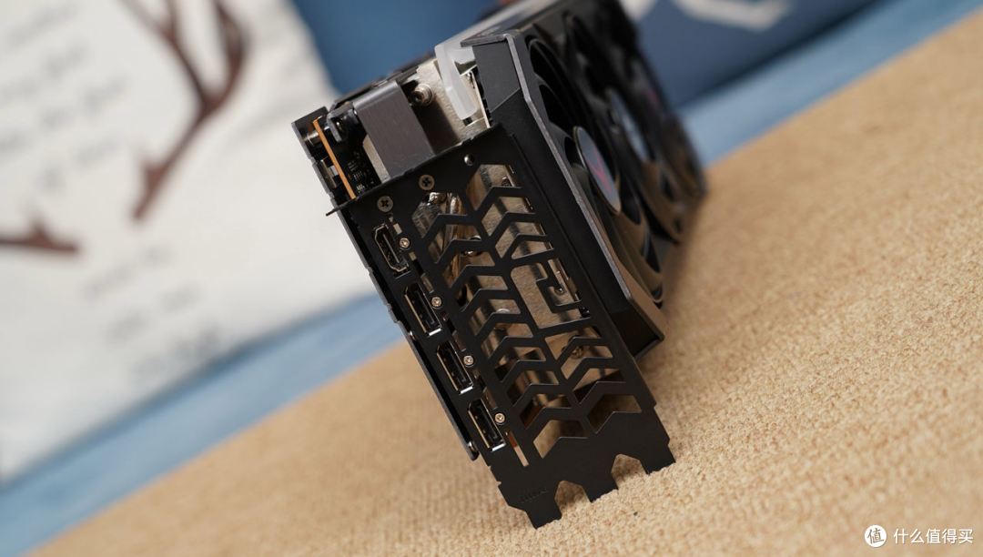 更快更强更省电，AMD R9 9900X首发评测_CPU_什么值得买