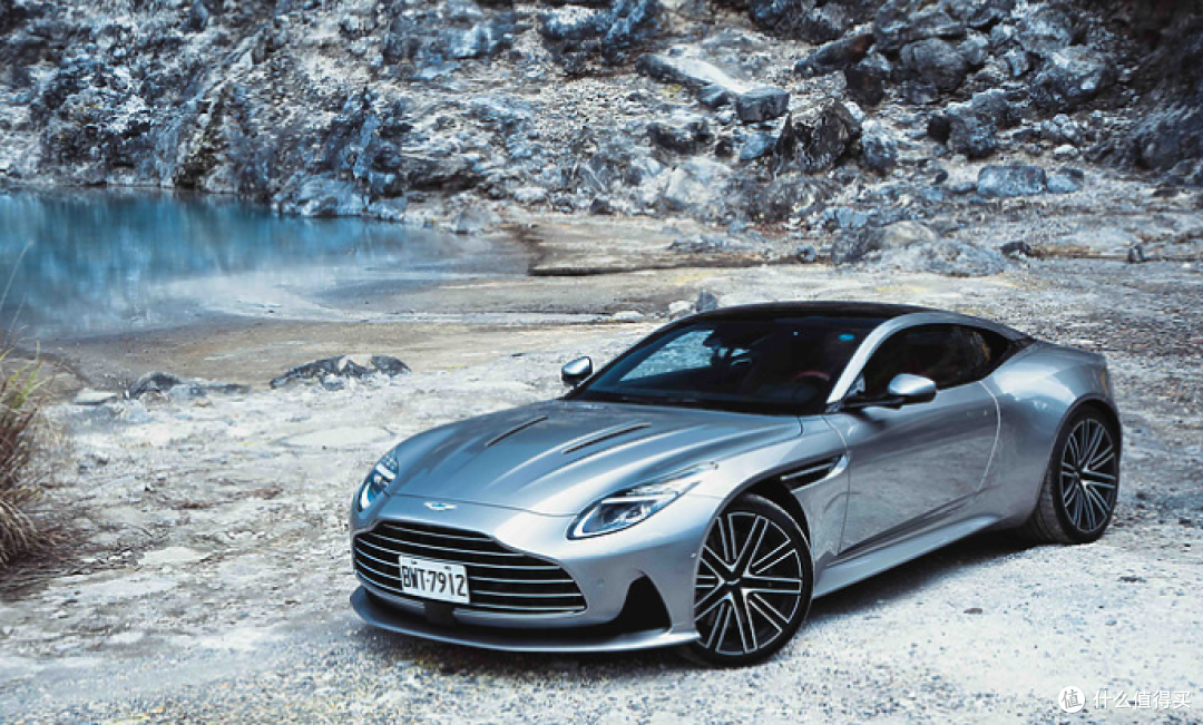 Aston Martin DB12_跑车_什么值得买