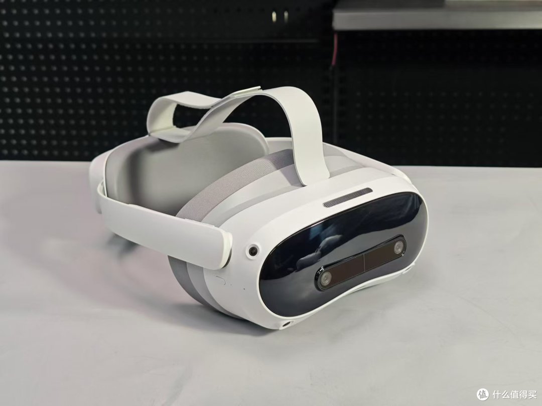 4299元！PICO 4 Ultra体验：最亲民的MR一体机？_VR设备_什么值得买