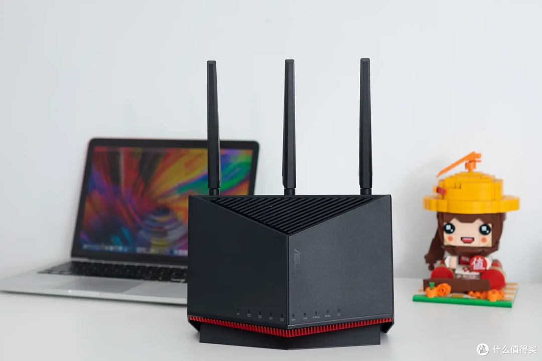 华硕RT-BE86U首发体验！万兆网口、八爪鱼同款CPU、Ai加持，性价比拉满！甚至还能当NAS~_路由器_什么值得买