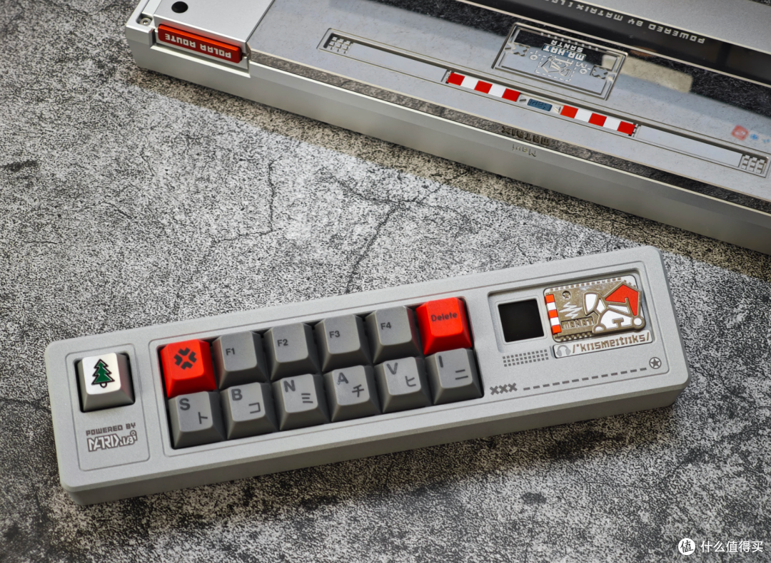 我又飘了，这个只有F区的键盘居然要1599元？丨Matrix Navi Xmas+Pad圣诞主题客制化套件_键盘_什么值得买