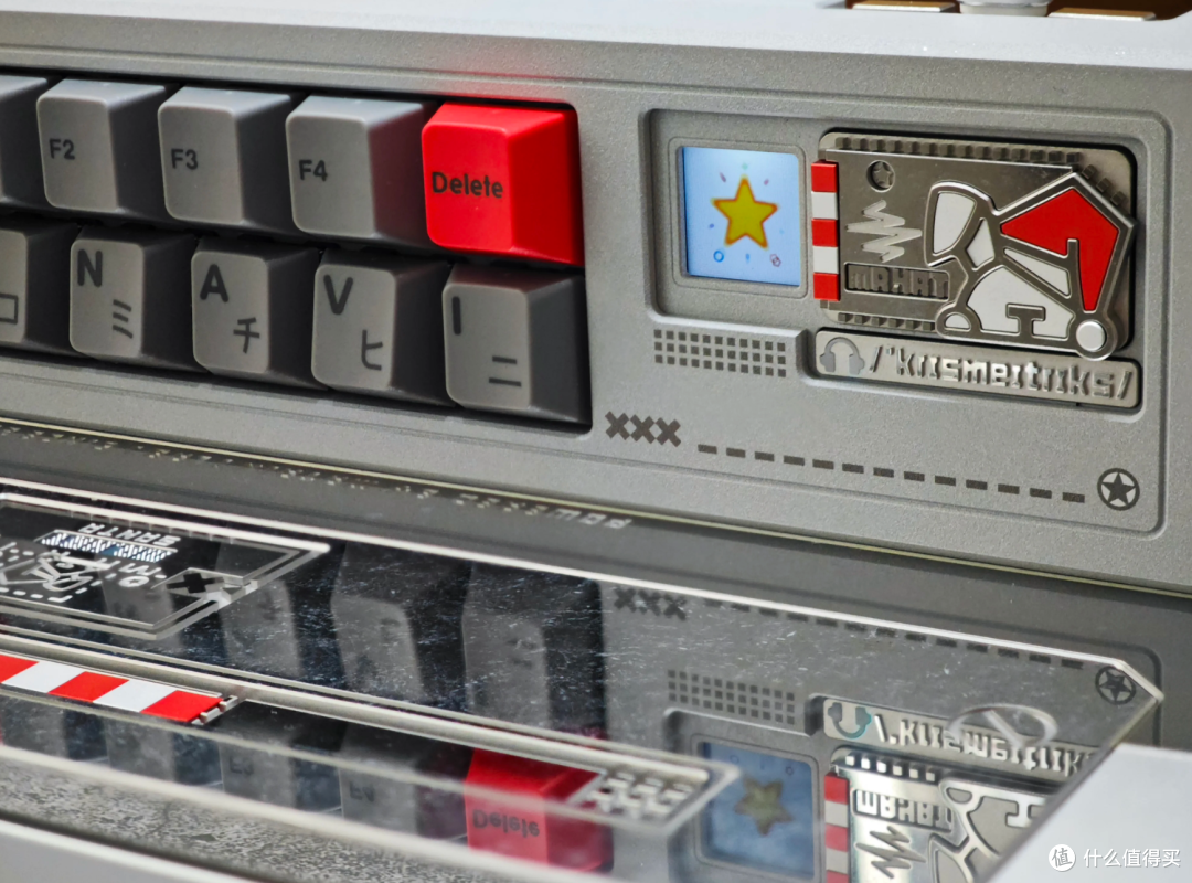 我又飘了，这个只有F区的键盘居然要1599元？丨Matrix Navi Xmas+Pad圣诞主题客制化套件_键盘_什么值得买