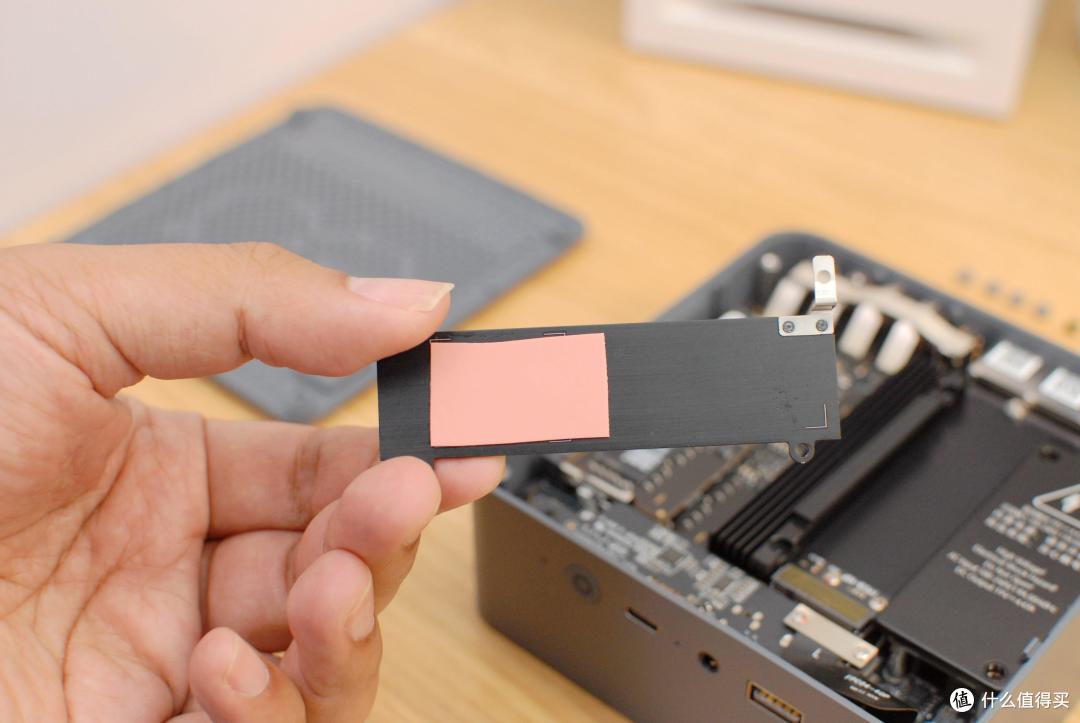 零刻新一代EQR6办公迷你主机体验：集成度更高，性能更强悍_台式机_什么值得买