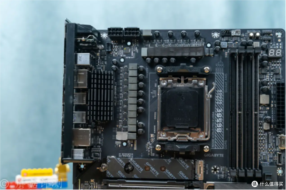 性能更强、功耗更低、发热更小？AMD锐龙7 9700X处理器 评测_CPU_什么值得买