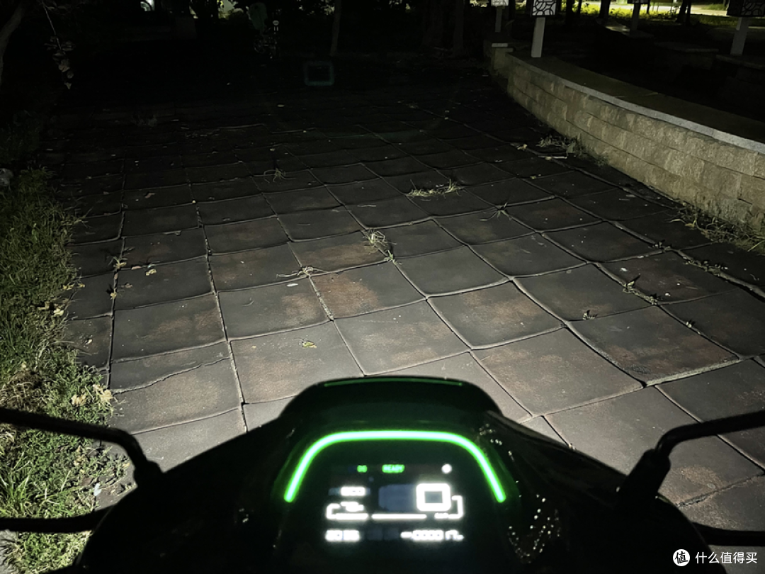 骑上我心爱的小电动，它永远不会堵车—极核EZ3i提车初体验_电动车整车_什么值得买