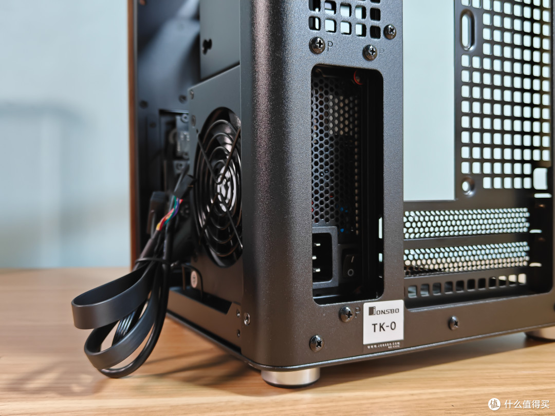 打造桌面小精灵，乔思伯海景房ITX机箱TK0装机实战_机箱_什么值得买