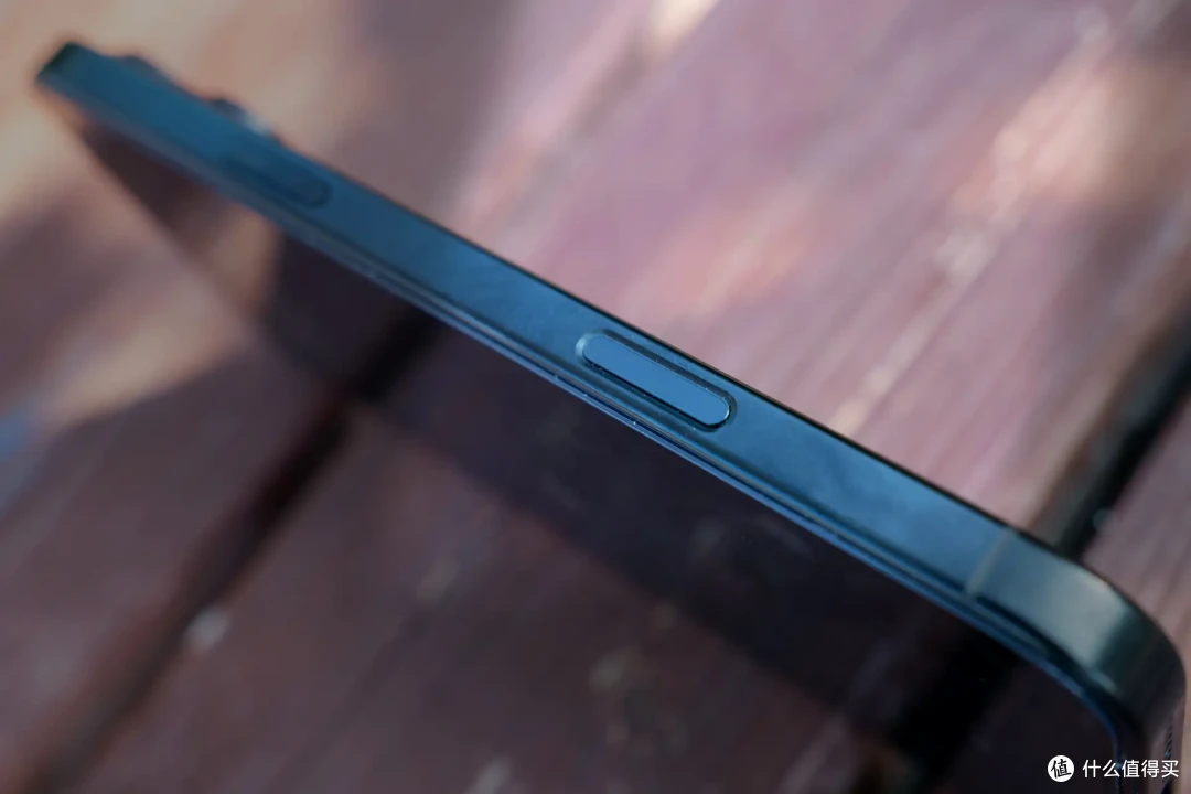 iPhone16Pro Max深度体验 拍照/信号/续航/bug如何？你买不买随意 我买我真买_手机_什么值得买