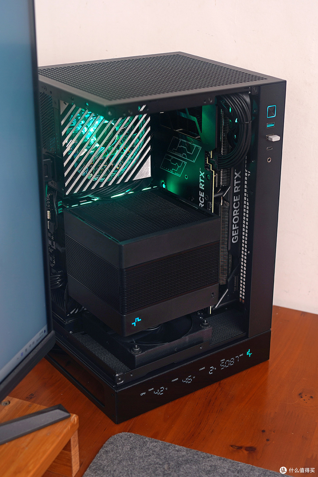 旗舰风冷加持的立式 ITX 小钢炮，九州风神 CH170 机箱装机展示_机箱_什么值得买