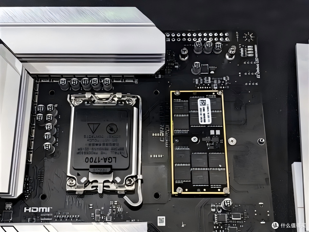 下一代内存焊死在主板上？莫跟风，带你看清CAMM2和CUDIMM两大革新性内存_内存_什么值得买