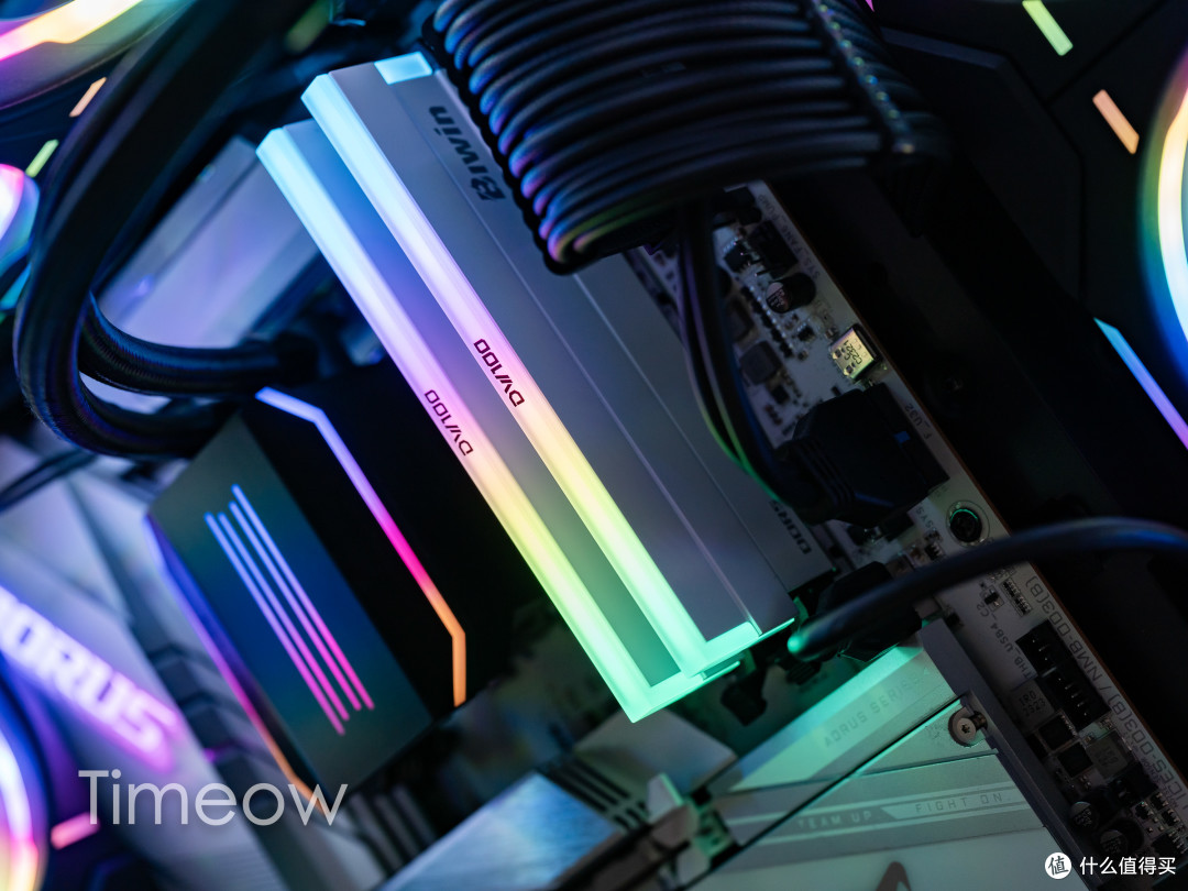 超到8000性能真是猛！佰维DW100 32G DDR5 6800 RGB内存 战力齐天！_CPU_什么值得买