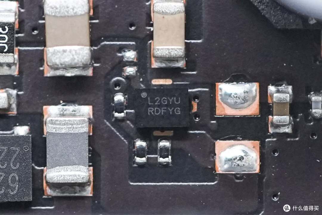 拆解报告：中兴4G CPE 2 Pro 路由器_路由器_什么值得买