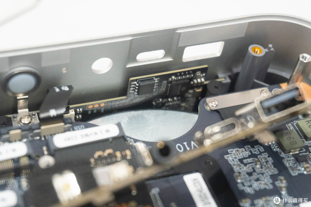 搭载超高能效比AMD AI9 HX370的零刻SER9表现如何？超适合迷你主机！_家用电脑_什么值得买