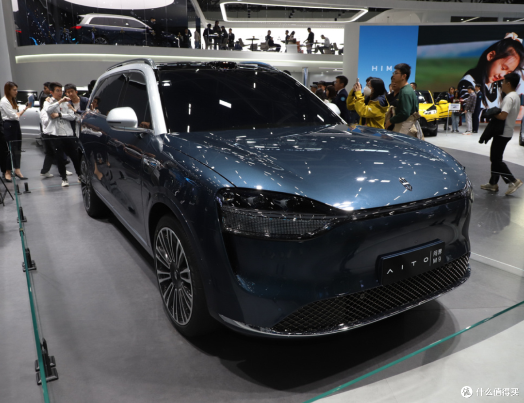 46.98万元全景智慧旗舰SUV：华为问界M9_SUV_什么值得买