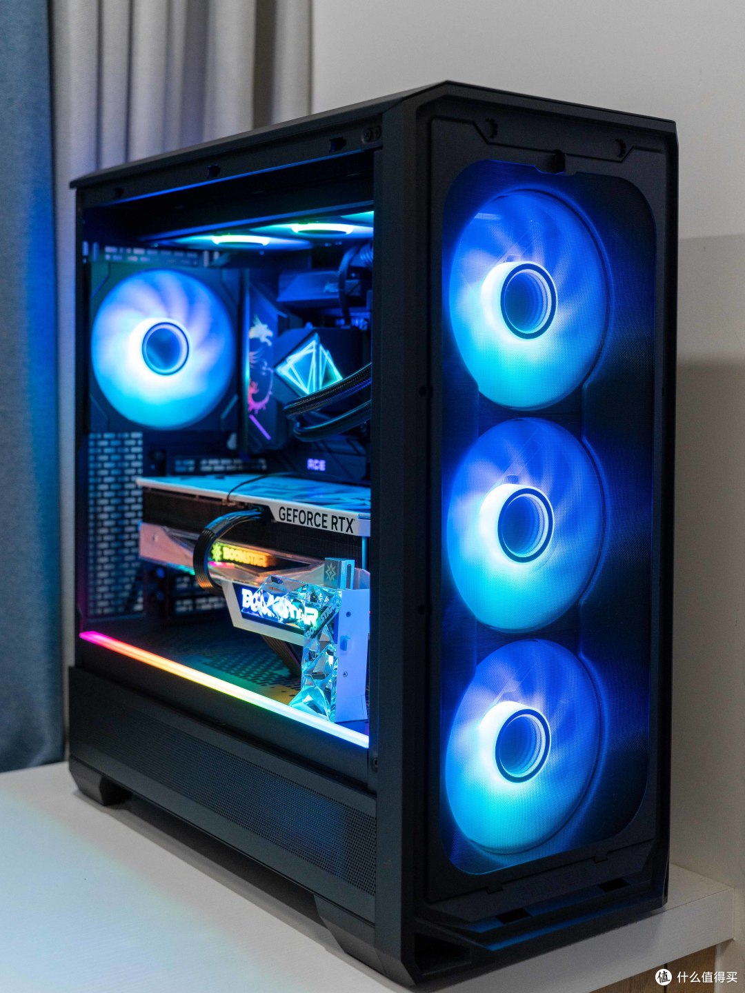 轻松驾驭英特尔U9 285K，微星MEG Z890 ACE全网首发测评_主板_什么值得买