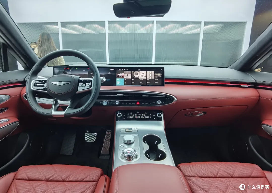 新款捷尼赛思GV70正式上市，29.3万起_SUV_什么值得买