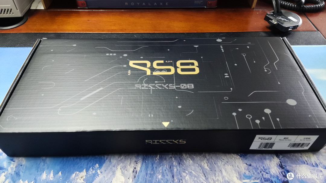 Riccks芮克斯的RS8三模塑料87配列机械键盘开箱——入门级闭眼入产品_键盘_什么值得买