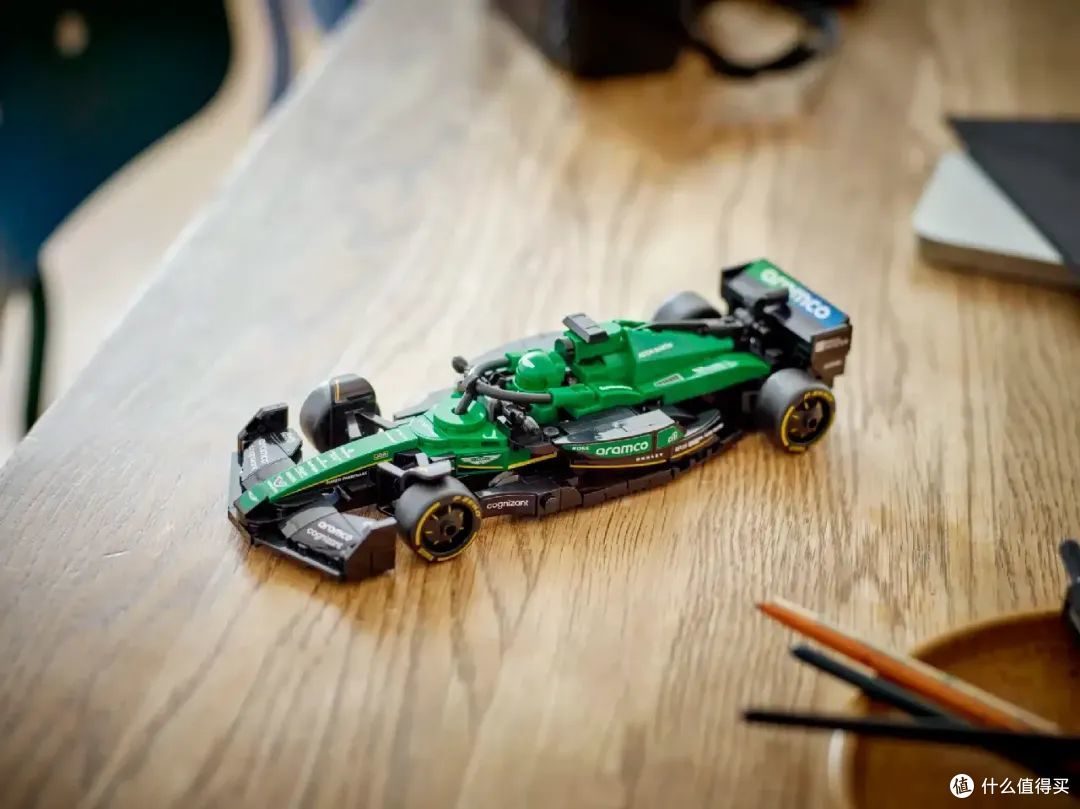 2025年乐高F1套装全揭晓：18款新赛车，10支车队全覆盖！_拼插积木_什么值得买