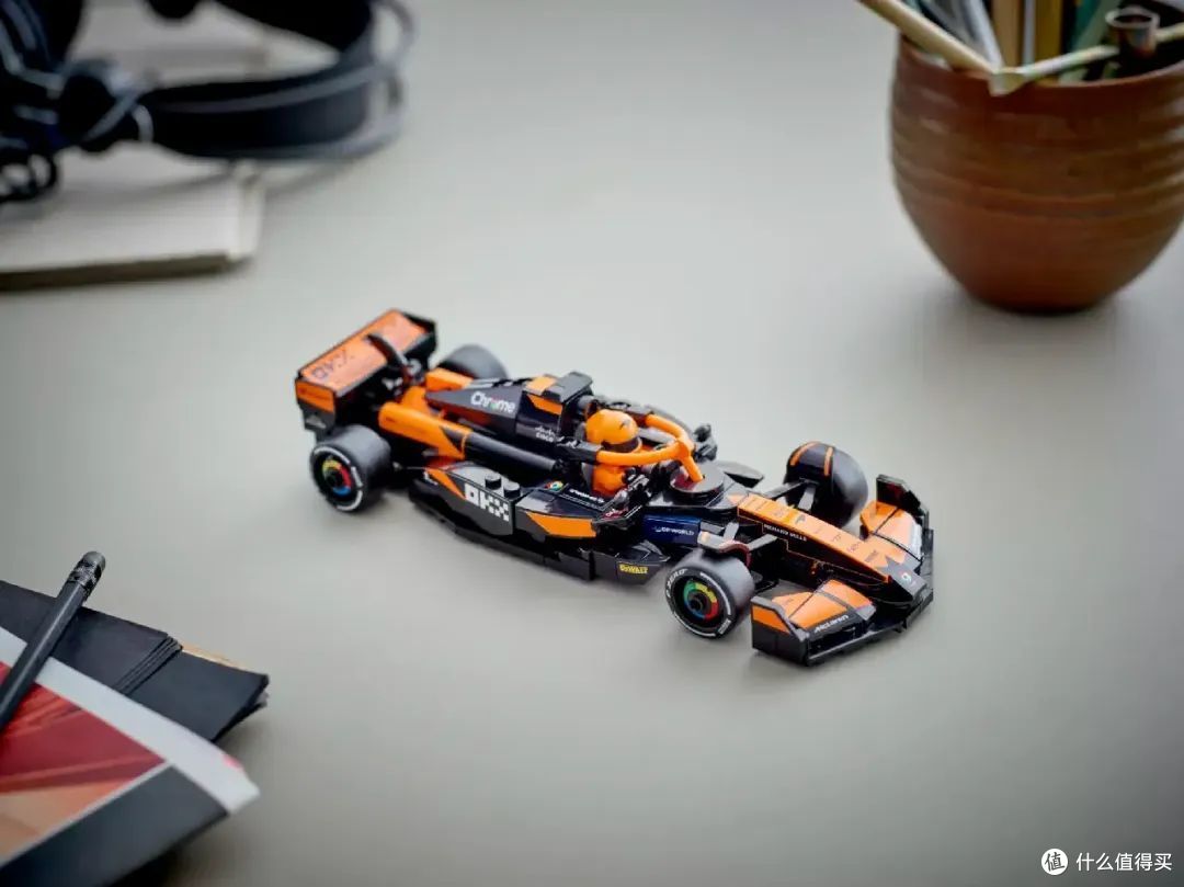 2025年乐高F1套装全揭晓：18款新赛车，10支车队全覆盖！_拼插积木_什么值得买
