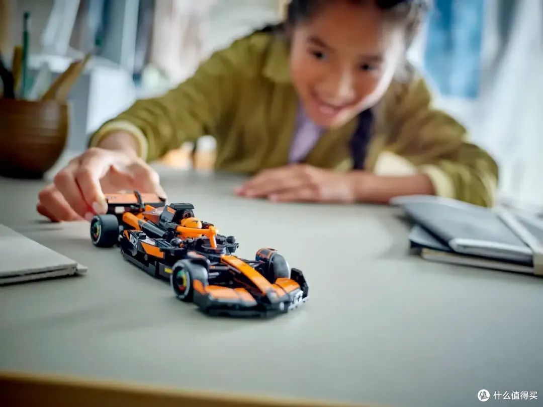 2025年乐高F1套装全揭晓：18款新赛车，10支车队全覆盖！_拼插积木_什么值得买