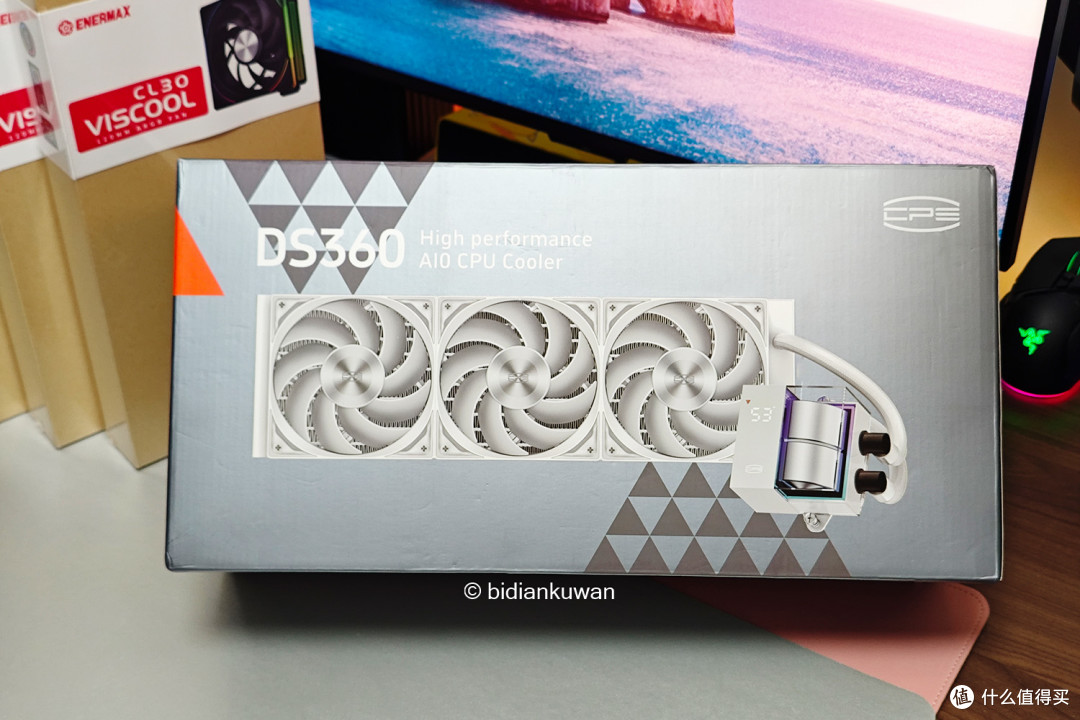 将白色进行到底，超频三DS360智能数显双腔水泵水冷散热器装机分享_CPU散热器_什么值得买