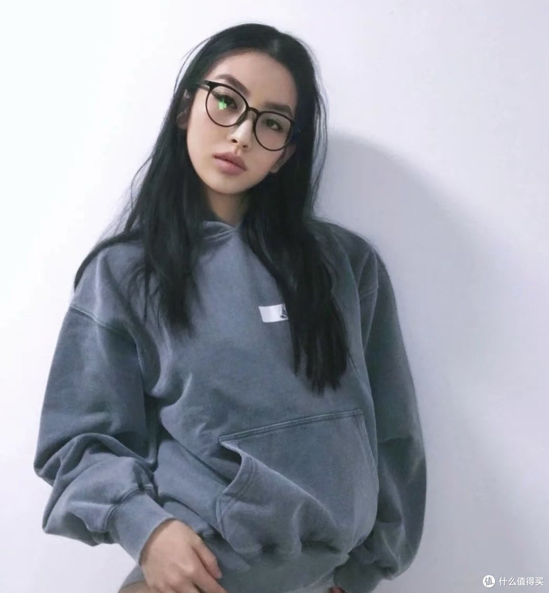 索尼（SONY）ILCE-7M4全画幅微单数码相机 A7M4单机身 约3300万有效像素 4K视频录制 30_专业摄像机_什么值得买