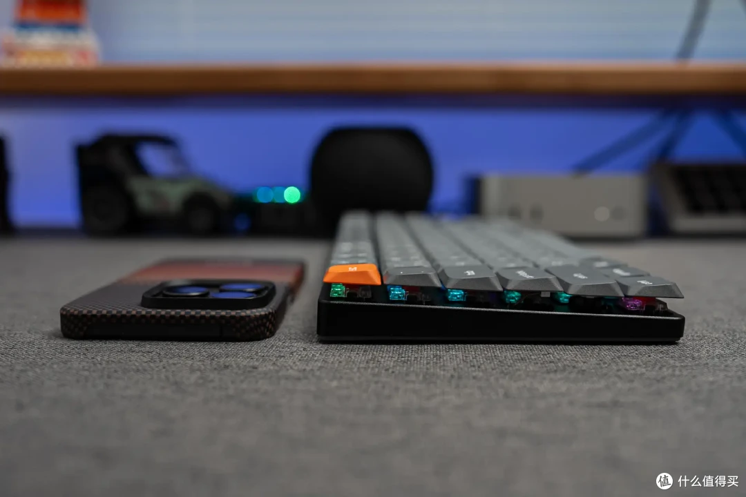 苹果Macmini海报款，上架apple store的Keychron K3 Max键盘开箱_无线键盘_什么值得买