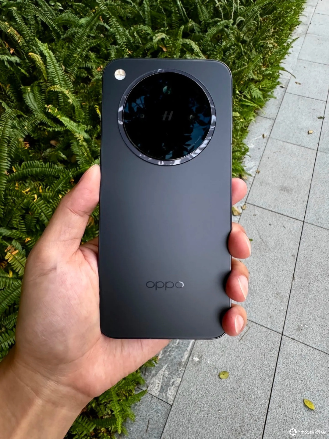OPPO Find X8黑色版：科技与美学的卓越融合_安卓手机_什么值得买