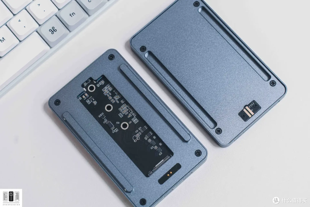 全能存储扩展坞，MAC的理想伴侣｜阿卡西斯雷电硬盘盒扩展坞_家用电脑_什么值得买