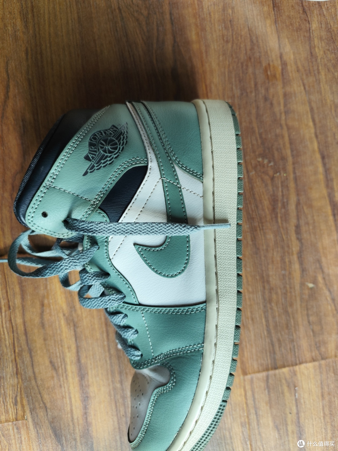 耐克（NIKE）Air Jordan 1 Mid AJ1_篮球鞋_什么值得买