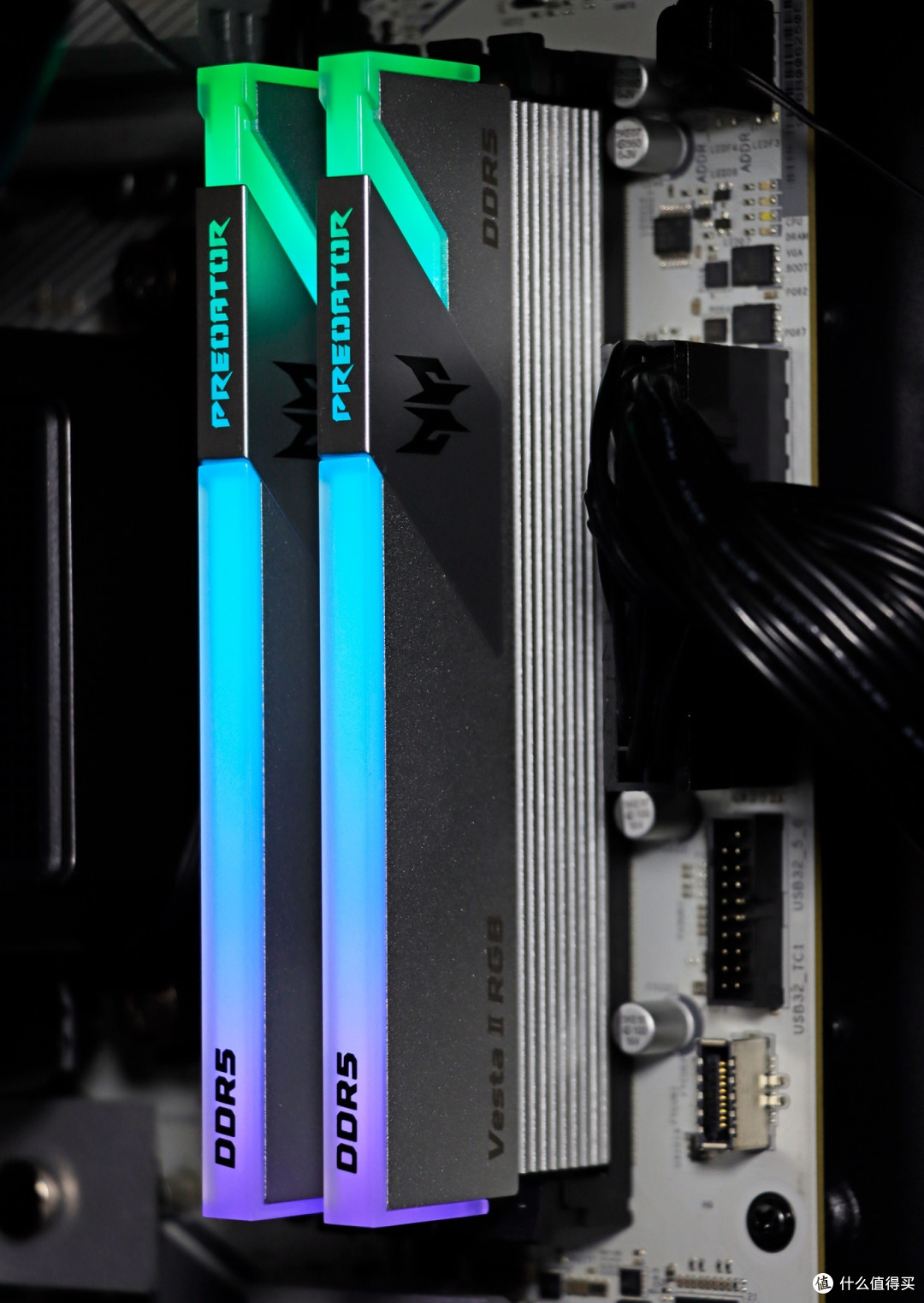 锐龙 9000 好搭档！宏碁掠夺者 炫光星舰 DDR5 6000 C28 16G*2_台式机内存_什么值得买