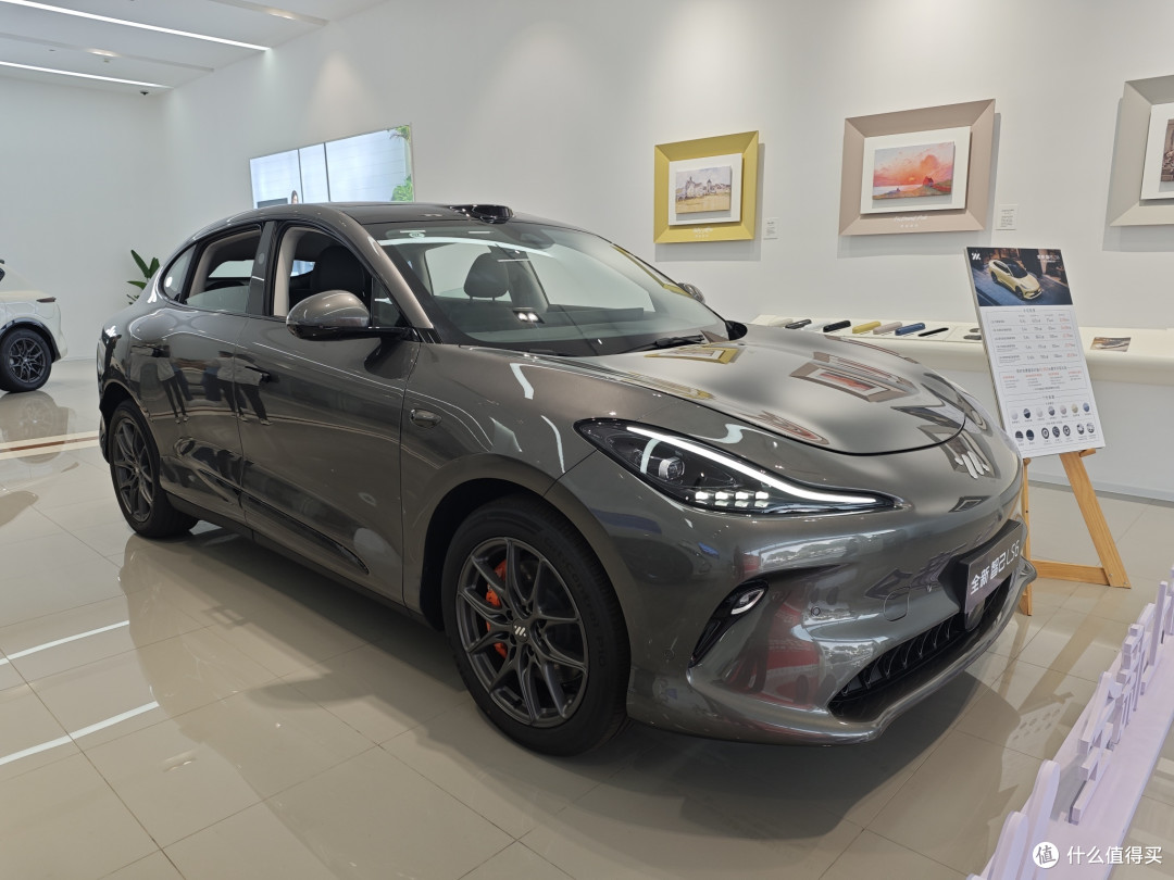 看到全新智己Ls6后，我的最爱已经不再是小米SU7了！_中大型SUV_什么值得买