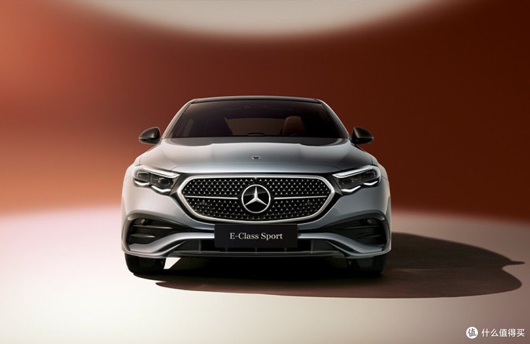 45.92万起！2025款奔驰E级标准轴距版国内上市，提供三款不同配置_轿车_什么值得买