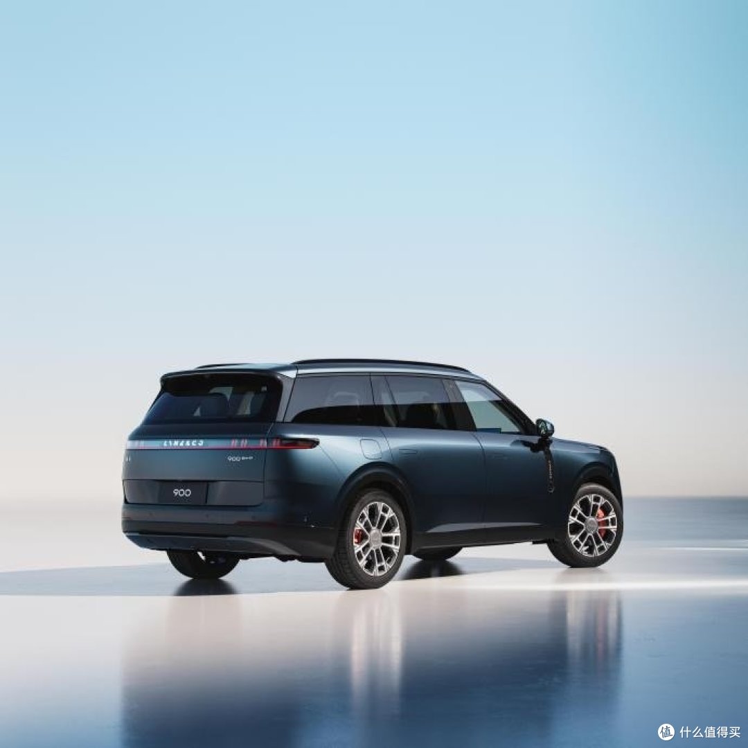 领克900正式首发亮相，首款旗舰SUV能否击败理想L9、问界M9？_大型SUV_什么值得买