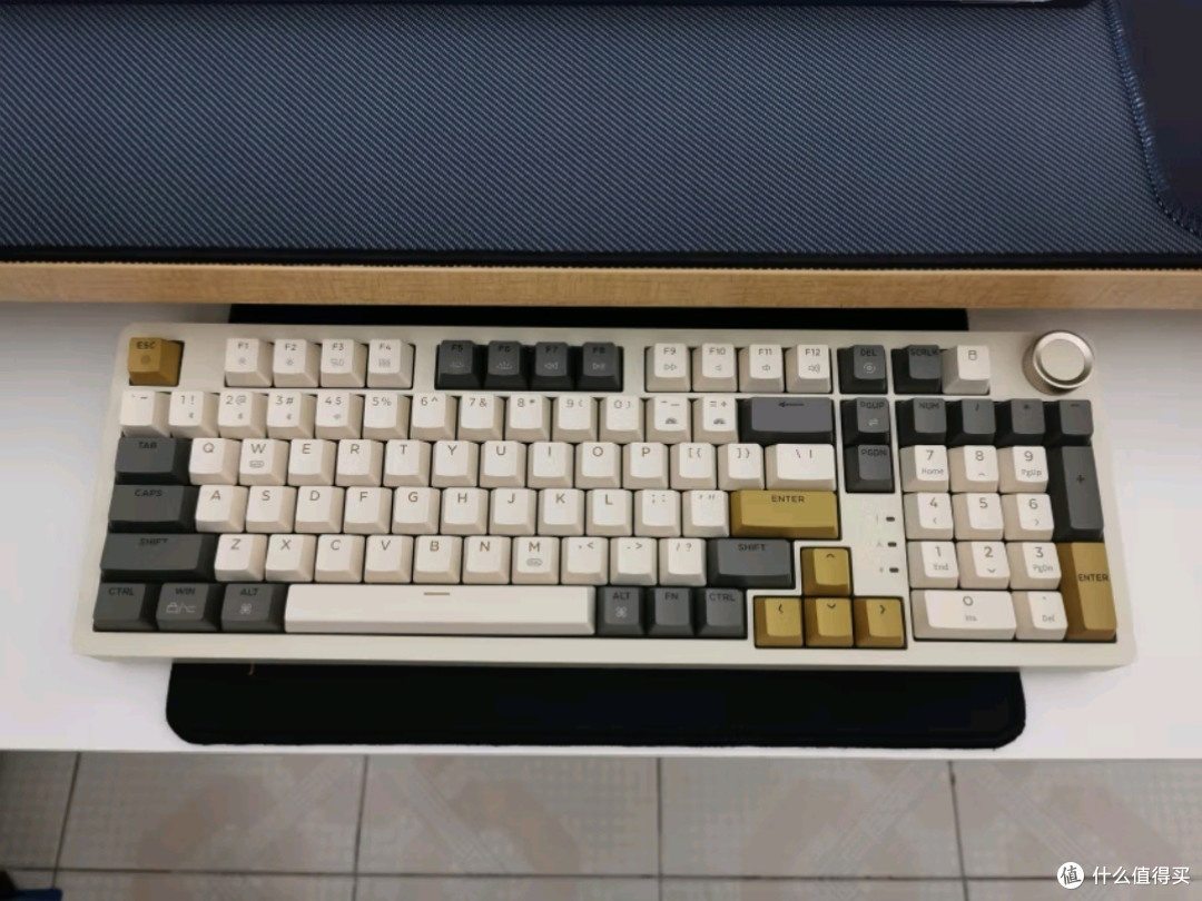 京东京造JZ990 V2三模机械键盘测评_键盘_什么值得买