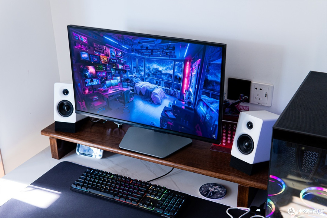 QD-MiniLED显示器卷王，千元可入2K180Hz雷鸟Q6_显示器_什么值得买