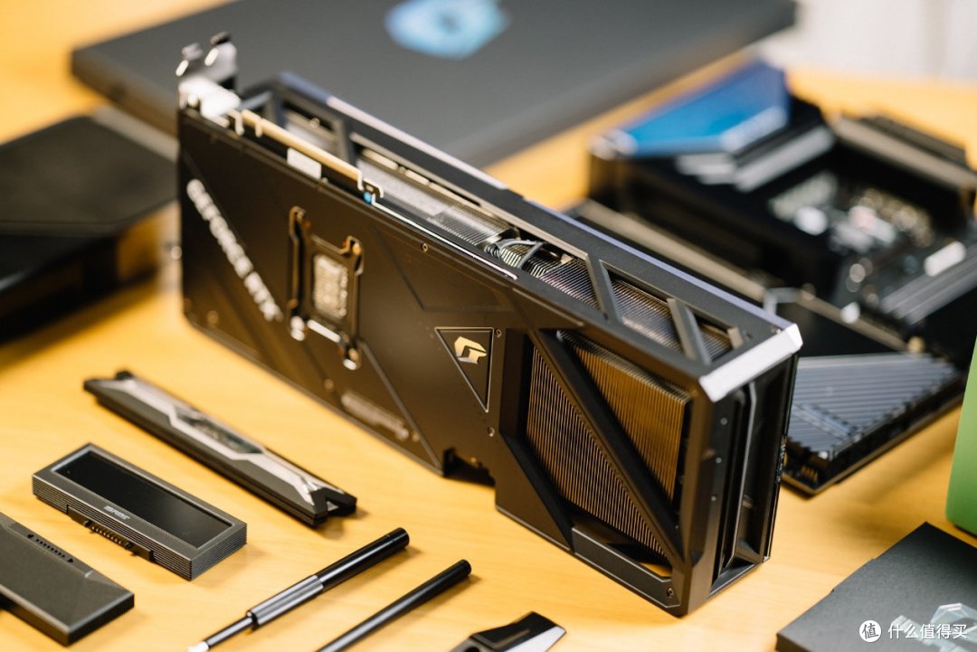 iGame RTX 5080 Vulcan OC 16GB评测：AI战力升级，DLSS 4亮眼_显卡_什么值得买