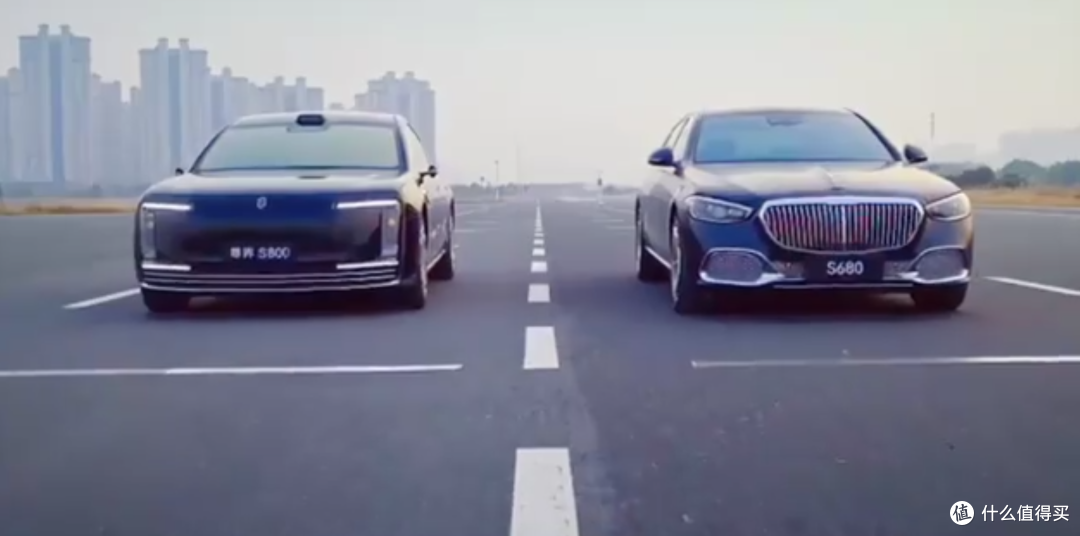 都能吊打迈巴赫，那么蔚来ET9 PK 尊界S800，谁更胜一筹?_大型车_什么值得买