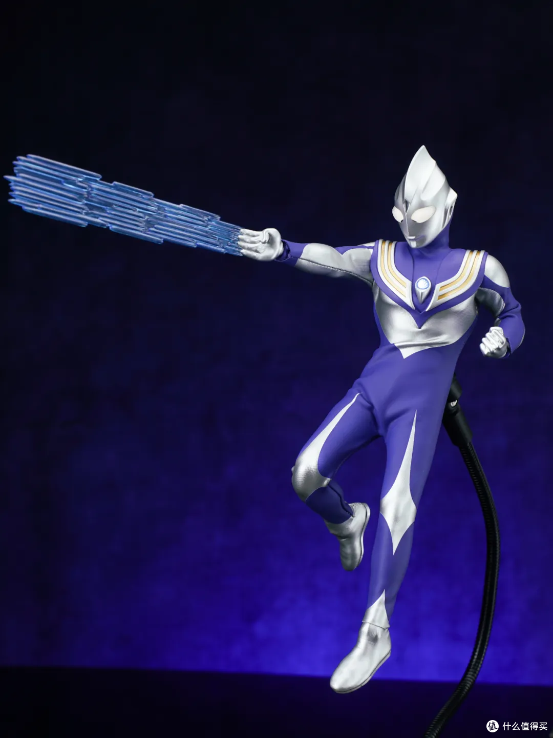 【评测】天空疾驰之光！Alphamax 绝动究体 迪迦奥特曼 空中型_日韩动漫周边_什么值得买