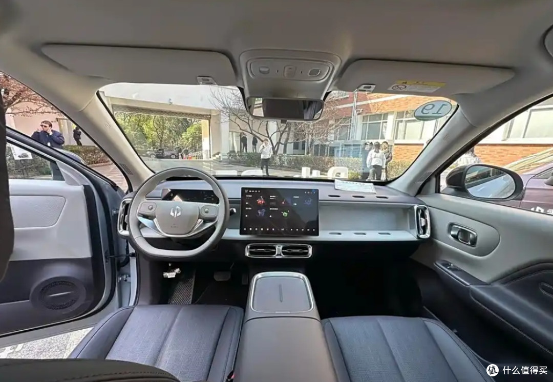 零跑B10深度评测：12.98万级纯电SUV的性价比革命 _新能源车_什么值得买