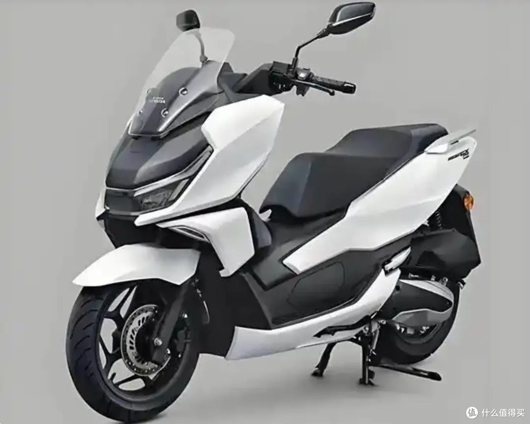 五羊本田NWG150，新大洲本田NS150GX，到底怎么选？_摩托车整车_什么值得买