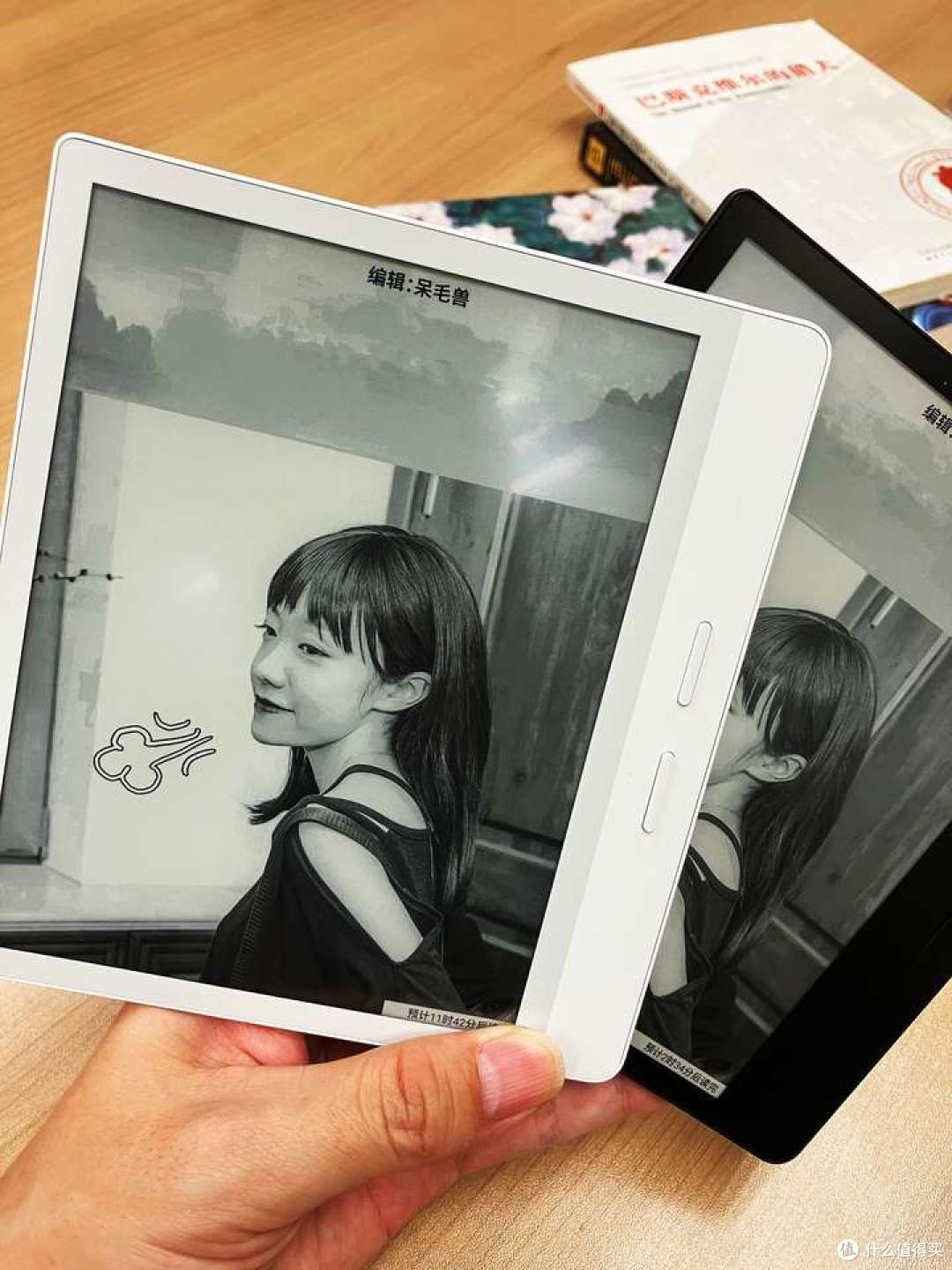 掌阅Ocean4 Turbo 2025评测：Carta1300+实体翻页键+人体工学设计_电子书阅读器_什么值得买