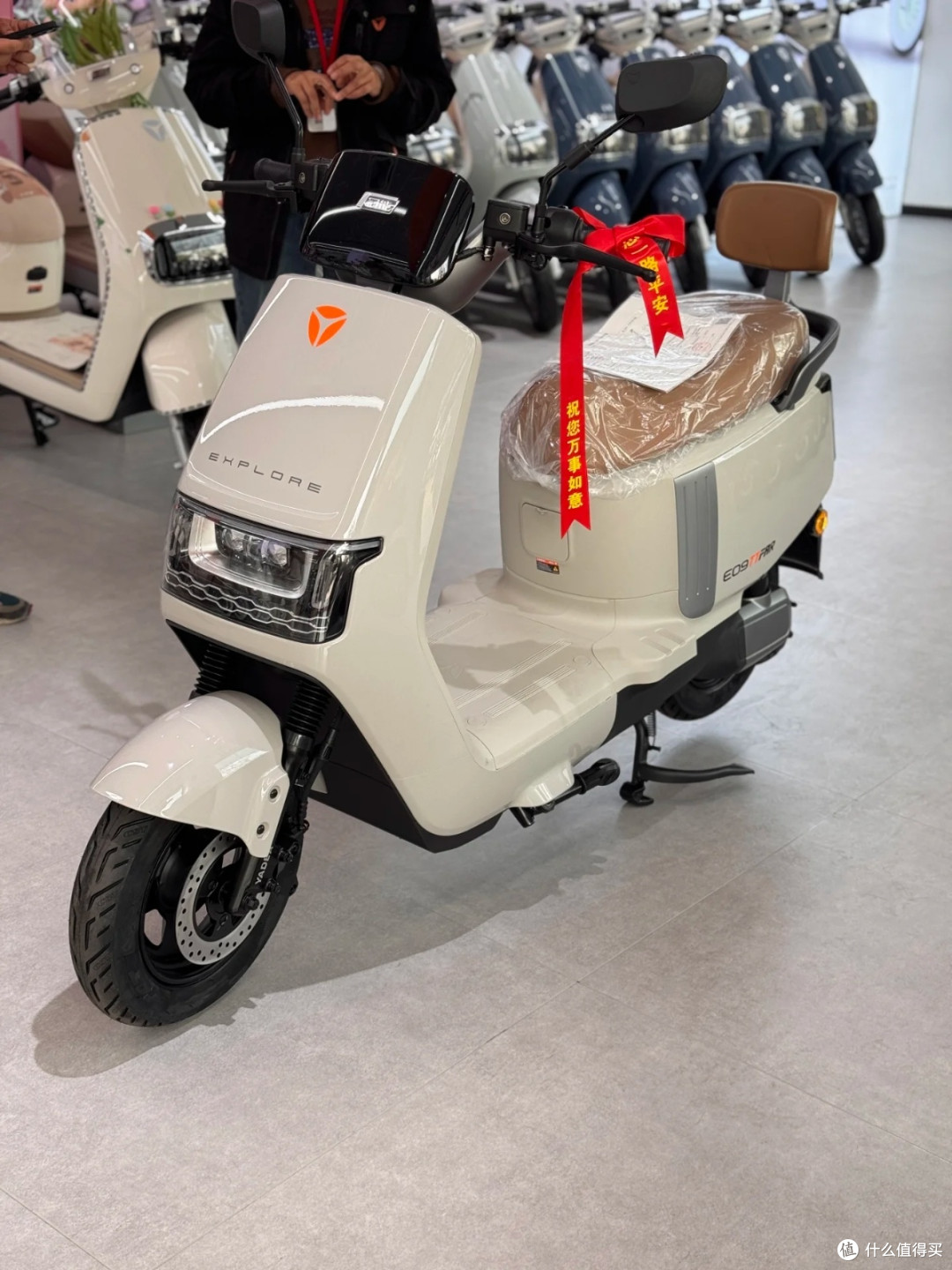 雅迪冠能E09：真的是性价比之王吗？_电动车整车_什么值得买