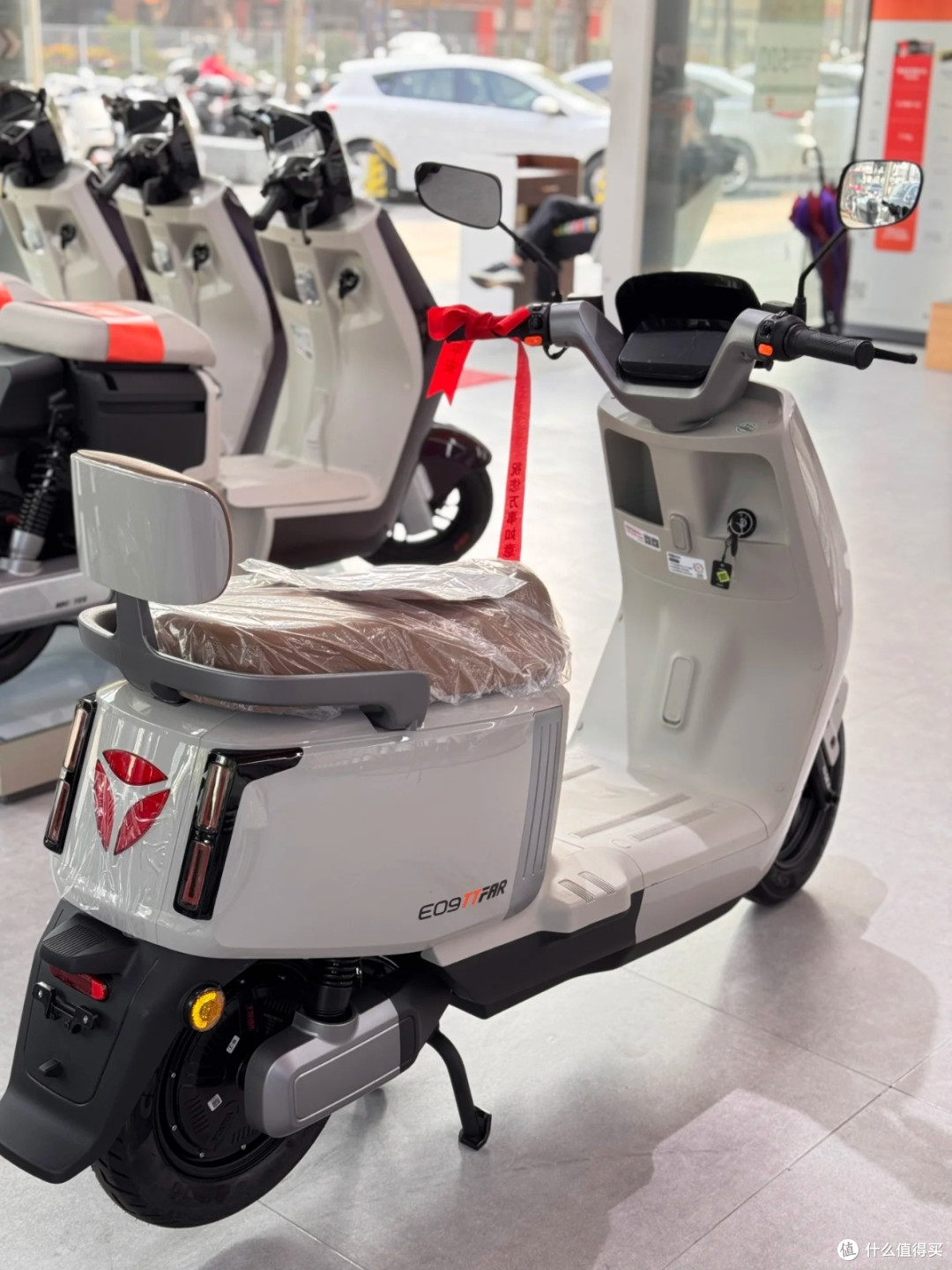 雅迪冠能E09：真的是性价比之王吗？_电动车整车_什么值得买
